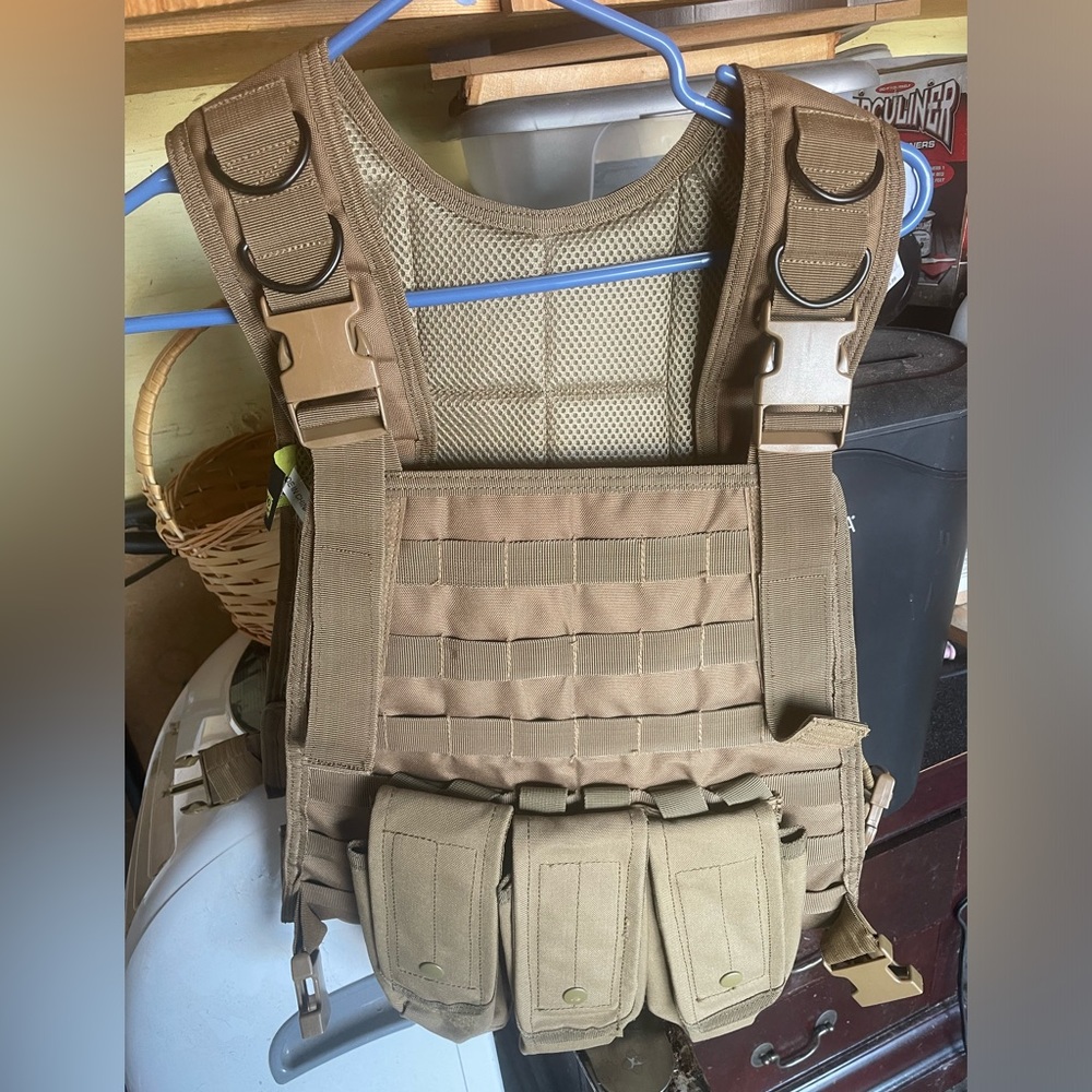 Voodoo Tactical Vest/Plate Carrier - Gem